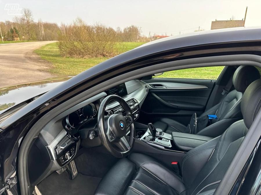 Blue BMW 520 2018 in Kupiskis, with an engine capacity of 2.00 L and mileage of 83 thousand km for 22500 €, photo 12 on AUTOMOTO.COM.LV