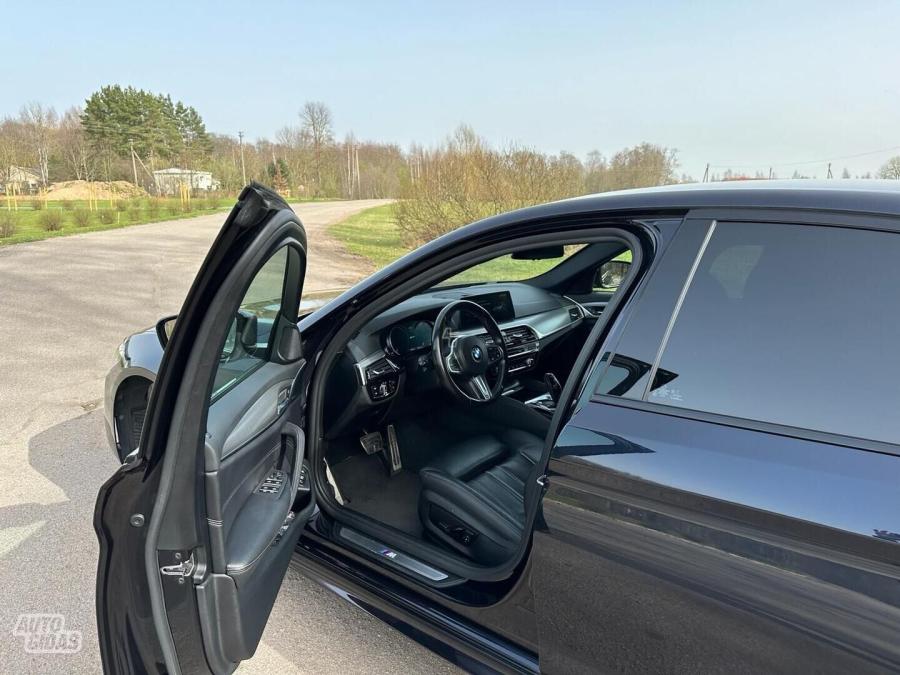 Blue BMW 520 2018 in Kupiskis, with an engine capacity of 2.00 L and mileage of 83 thousand km for 22500 €, photo 16 on AUTOMOTO.COM.LV