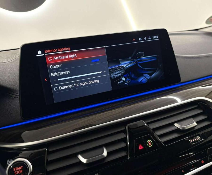 Blue BMW 520 2019 in Marijampole, with an engine capacity of 2.00 L and mileage of 321 thousand km for 17650 €, photo 8 on AUTOMOTO.COM.LV