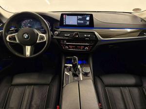 Blue BMW 520 2019 in Marijampole, with an engine capacity of 2.00 L and mileage of 321 thousand km for 17650 €, photo 25 on AUTOMOTO.COM.LV