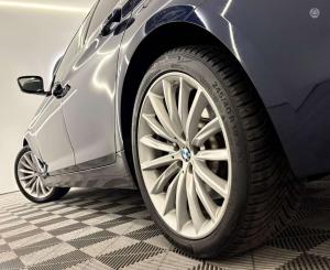 Blue BMW 520 2019 in Marijampole, with an engine capacity of 2.00 L and mileage of 321 thousand km for 17650 €, photo 28 on AUTOMOTO.COM.LV