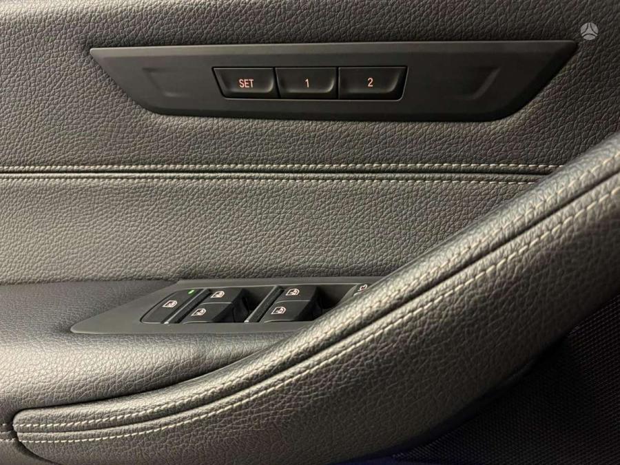 Blue BMW 520 2019 in Marijampole, with an engine capacity of 2.00 L and mileage of 321 thousand km for 17650 €, photo 31 on AUTOMOTO.COM.LV