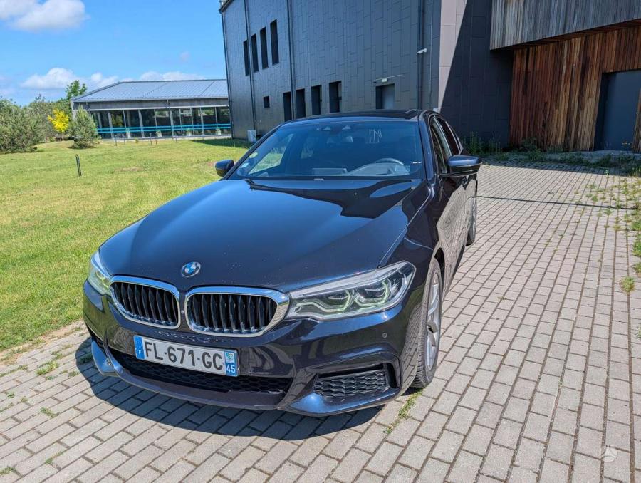 Zils BMW 520 2019 Tauragė, ar dzinēja tilpumu 2.00 L un nobraukumu 300 tūkst. km par 17969 €, foto 1 vietnē AUTOMOTO.COM.LV