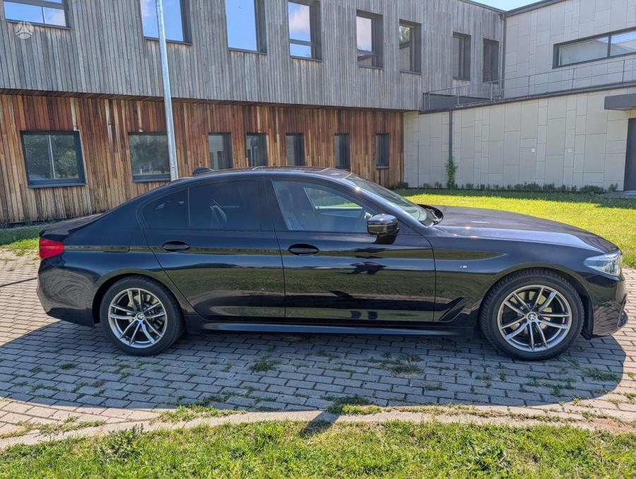 Zils BMW 520 2019 Tauragė, ar dzinēja tilpumu 2.00 L un nobraukumu 300 tūkst. km par 17969 €, foto 4 vietnē AUTOMOTO.COM.LV