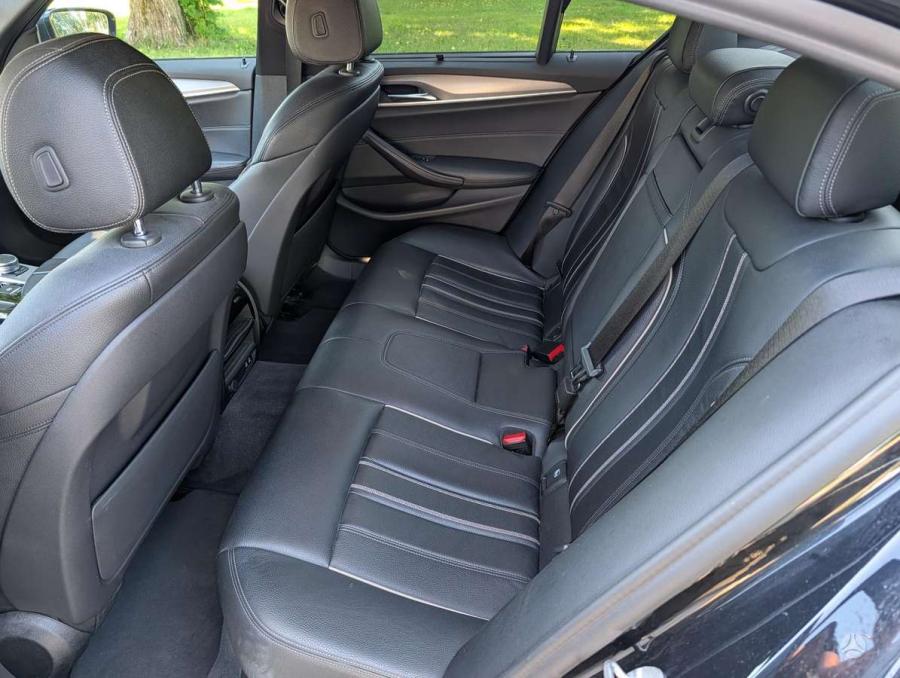 Zils BMW 520 2019 Tauragė, ar dzinēja tilpumu 2.00 L un nobraukumu 300 tūkst. km par 17969 €, foto 18 vietnē AUTOMOTO.COM.LV