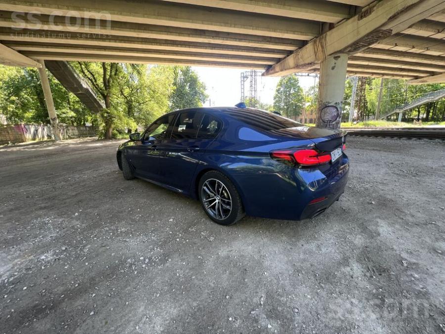 Zils BMW 520 2021 Rīga, ar dzinēja tilpumu 2.00 L un nobraukumu 164 tūkst. km par 33100 €, foto 7 vietnē AUTOMOTO.COM.LV