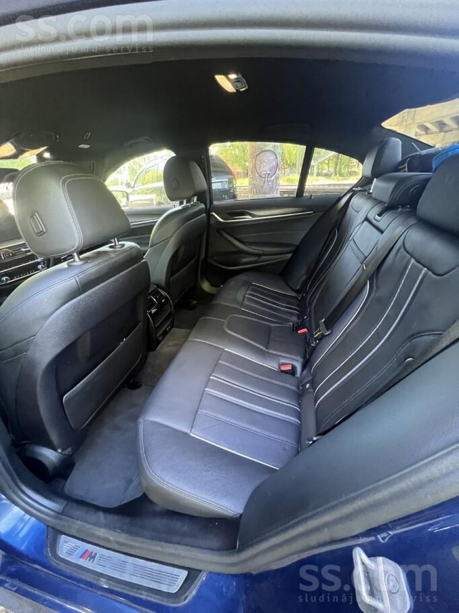 Zils BMW 520 2021 Rīga, ar dzinēja tilpumu 2.00 L un nobraukumu 164 tūkst. km par 33100 €, foto 12 vietnē AUTOMOTO.COM.LV