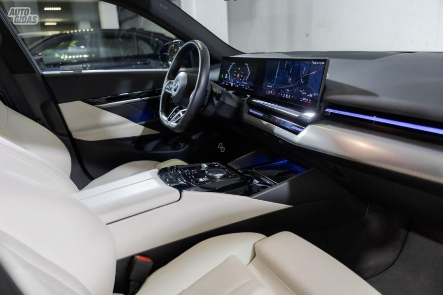 Zils BMW 520 2023 Viļņa, ar dzinēja tilpumu 2.00 L un nobraukumu 89 tūkst. km par 49991 €, foto 14 vietnē AUTOMOTO.COM.LV