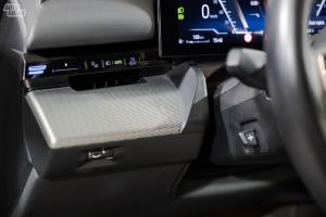 Zils BMW 520 2023 Viļņa, ar dzinēja tilpumu 2.00 L un nobraukumu 89 tūkst. km par 49991 €, foto 24 vietnē AUTOMOTO.COM.LV