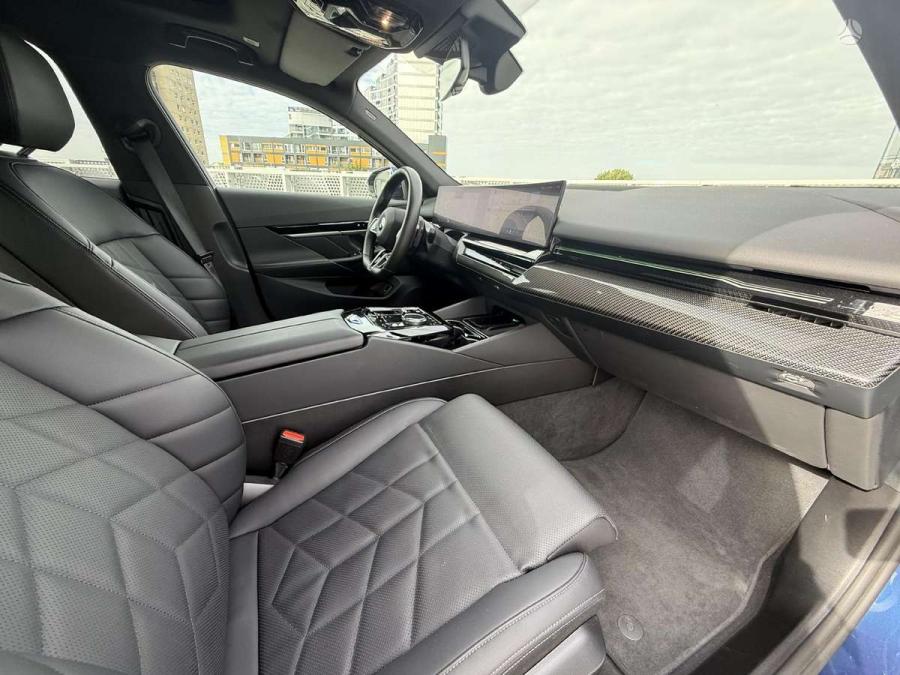 Zils BMW 520 2024 Viļņa, ar dzinēja tilpumu 2.00 L un nobraukumu 38 tūkst. km par 50900 €, foto 10 vietnē AUTOMOTO.COM.LV