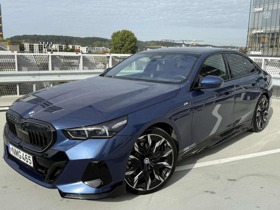 Zils BMW 520 2024 Viļņa, ar dzinēja tilpumu 2.00 L un nobraukumu 39 tūkst. km par 50900 €, foto 2 vietnē AUTOMOTO.COM.LV