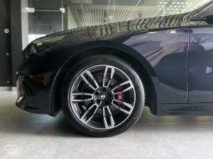 Blue BMW 520 2024 in Klaipeda, with an engine capacity of 2.00 L and mileage of 65 thousand km for 54991 €, photo 8 on AUTOMOTO.COM.LV