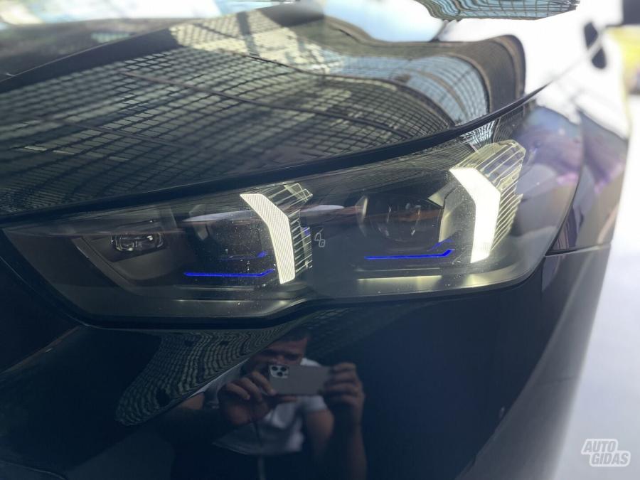 Blue BMW 520 2024 in Klaipeda, with an engine capacity of 2.00 L and mileage of 65 thousand km for 54991 €, photo 10 on AUTOMOTO.COM.LV
