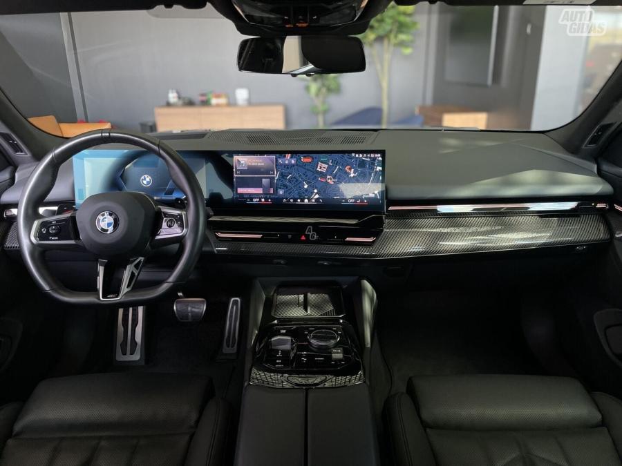 Blue BMW 520 2024 in Klaipeda, with an engine capacity of 2.00 L and mileage of 65 thousand km for 54991 €, photo 14 on AUTOMOTO.COM.LV