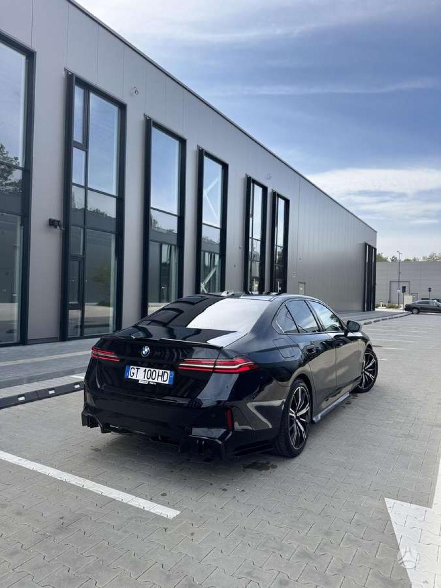 Zils BMW 520 2024 Viļņa, ar dzinēja tilpumu 2.00 L un nobraukumu 195 tūkst. km par 48000 €, foto 4 vietnē AUTOMOTO.COM.LV