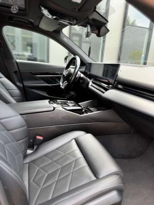 Zils BMW 520 2024 Viļņa, ar dzinēja tilpumu 2.00 L un nobraukumu 195 tūkst. km par 48000 €, foto 13 vietnē AUTOMOTO.COM.LV