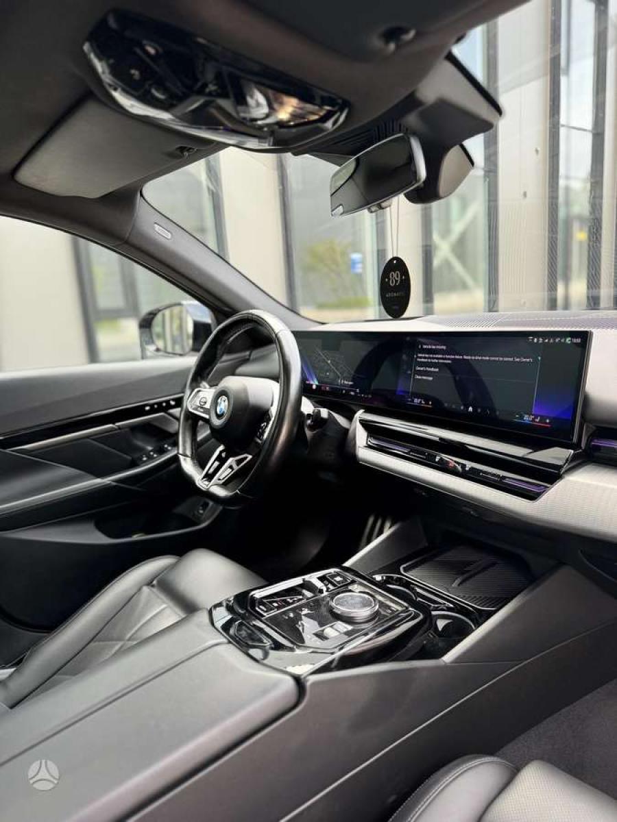 Zils BMW 520 2024 Viļņa, ar dzinēja tilpumu 2.00 L un nobraukumu 195 tūkst. km par 48000 €, foto 14 vietnē AUTOMOTO.COM.LV