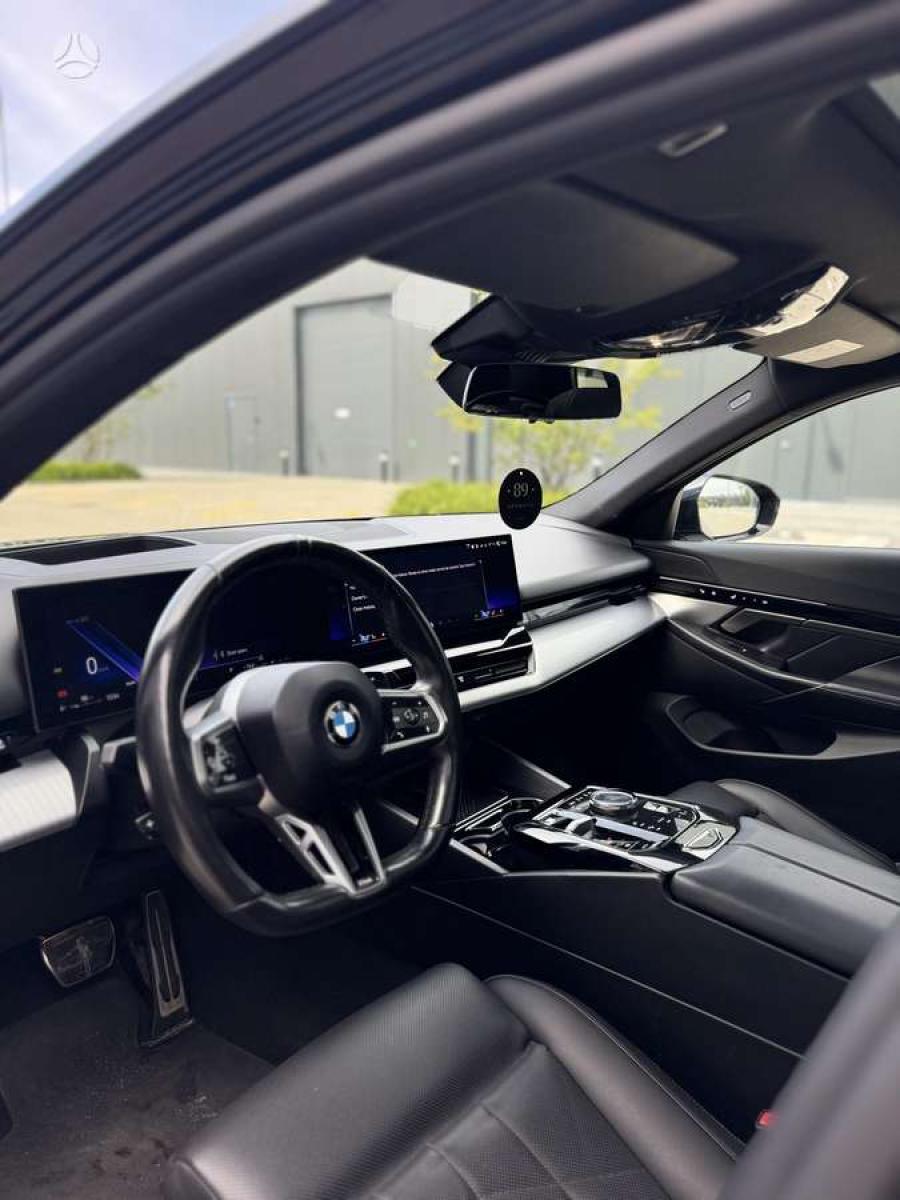 Zils BMW 520 2024 Viļņa, ar dzinēja tilpumu 2.00 L un nobraukumu 195 tūkst. km par 48000 €, foto 15 vietnē AUTOMOTO.COM.LV