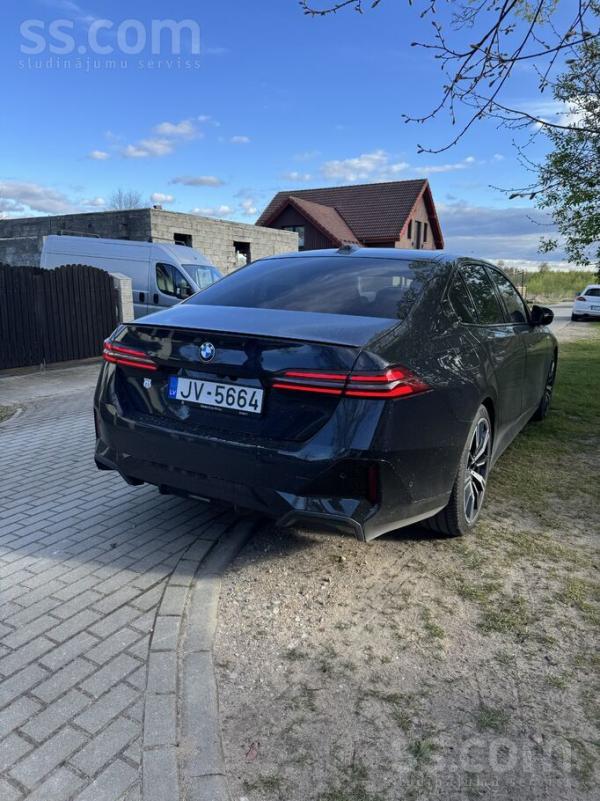 BMW 520 2024 Liepāja vietnē Zils BMW 520 2024 Liepāja, ar dzinēja tilpumu 2.00 L un nobraukumu 80 tūkst. km par 50000 €, foto 5 vietnē AUTOMOTO.COM.LV