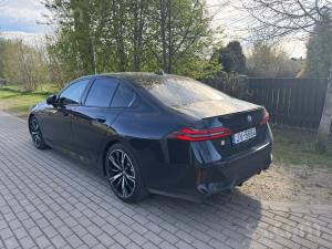 Zils BMW 520 2024 Liepāja, ar dzinēja tilpumu 2.00 L un nobraukumu 80 tūkst. km par 50000 €, foto 6 vietnē AUTOMOTO.COM.LV