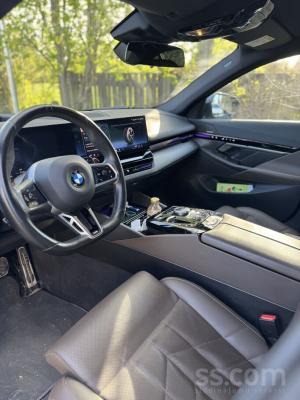 Zils BMW 520 2024 Liepāja, ar dzinēja tilpumu 2.00 L un nobraukumu 80 tūkst. km par 50000 €, foto 12 vietnē AUTOMOTO.COM.LV