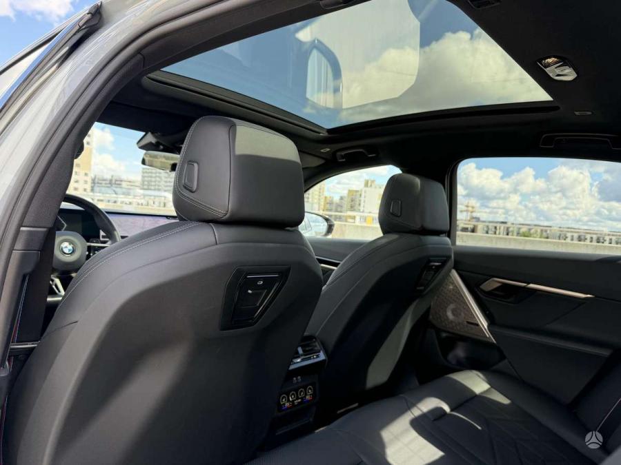 Blue BMW 520 2024 in Vilnius, with an engine capacity of 2.00 L and mileage of 59 thousand km for 55500 €, photo 22 on AUTOMOTO.COM.LV