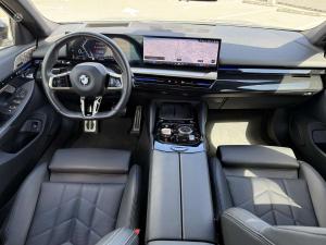 Blue BMW 520 2024 in Vilnius, with an engine capacity of 2.00 L and mileage of 59 thousand km for 55500 €, photo 31 on AUTOMOTO.COM.LV