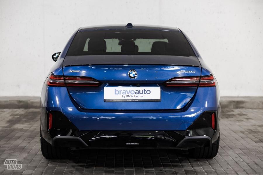 Blue BMW 520 2025 in Vilnius, with an engine capacity of 2.00 L and mileage of 9 thousand km for 65491 €, photo 12 on AUTOMOTO.COM.LV