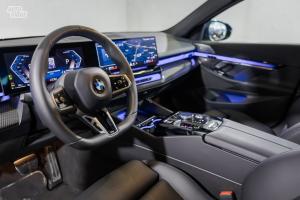 Blue BMW 520 2025 in Vilnius, with an engine capacity of 2.00 L and mileage of 9 thousand km for 65491 €, photo 15 on AUTOMOTO.COM.LV