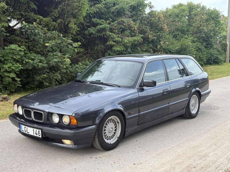 Zils BMW 520 1995 Kretinga, ar dzinēja tilpumu 1.99 L un nobraukumu 300 tūkst. km par 2900 €, foto 10 vietnē AUTOMOTO.COM.LV