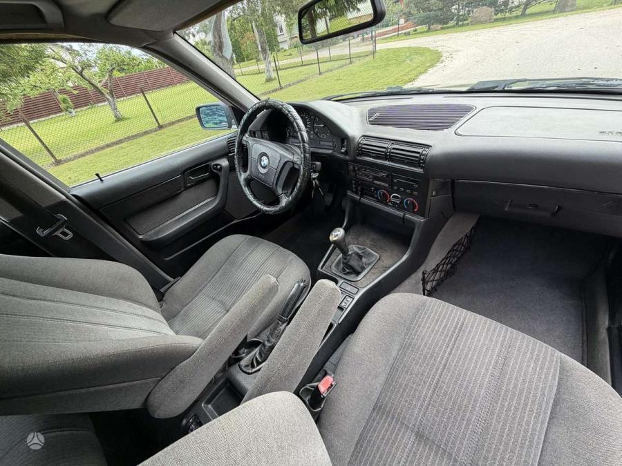 Zils BMW 520 1995 Kretinga, ar dzinēja tilpumu 1.99 L un nobraukumu 300 tūkst. km par 2900 €, foto 12 vietnē AUTOMOTO.COM.LV