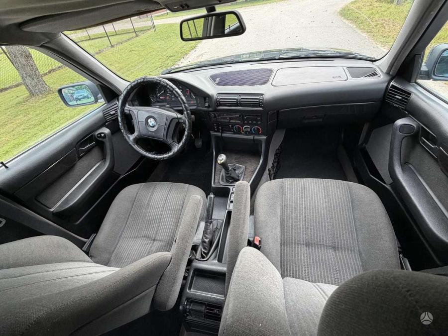 Zils BMW 520 1995 Kretinga, ar dzinēja tilpumu 1.99 L un nobraukumu 300 tūkst. km par 2900 €, foto 13 vietnē AUTOMOTO.COM.LV
