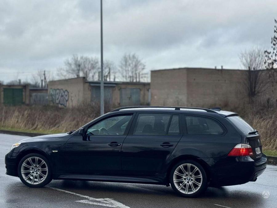Zils BMW 520 2006 Radviliškis, ar dzinēja tilpumu 2.00 L un nobraukumu 322 tūkst. km par 4450 €, foto 15 vietnē AUTOMOTO.COM.LV