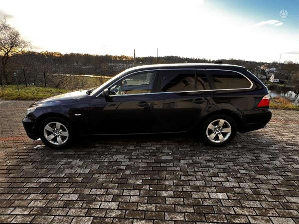 Blue BMW 520 2007 in Kursenai, with an engine capacity of 2.00 L and mileage of 380 thousand km for 3300 €, photo 3 on AUTOMOTO.COM.LV