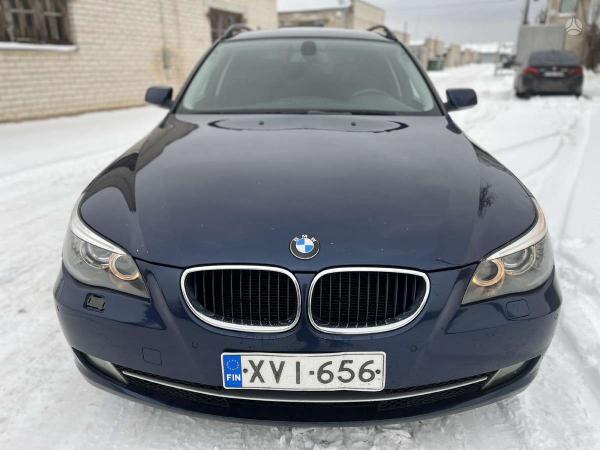 Blue BMW 520 2007 in Kaunas, with an engine capacity of 2.00 L and mileage of 320 thousand km for 2750 €, photo 2 on AUTOMOTO.COM.LV