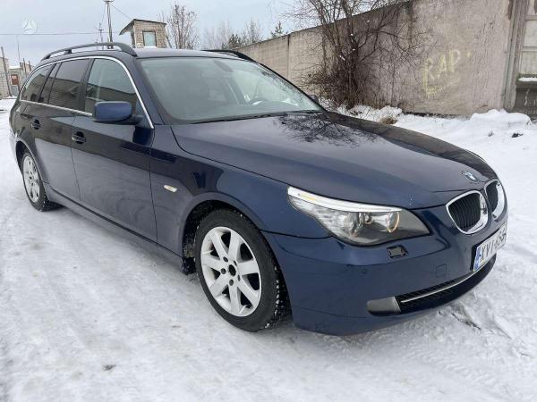 Blue BMW 520 2007 in Kaunas, with an engine capacity of 2.00 L and mileage of 320 thousand km for 2750 €, photo 3 on AUTOMOTO.COM.LV