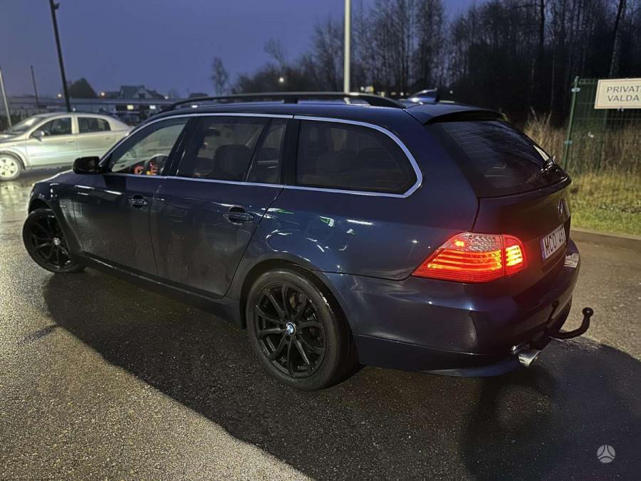 Blue BMW 520 2008 in Utena, with an engine capacity of 2.00 L and mileage of 470 thousand km for 2350 €, photo 3 on AUTOMOTO.COM.LV