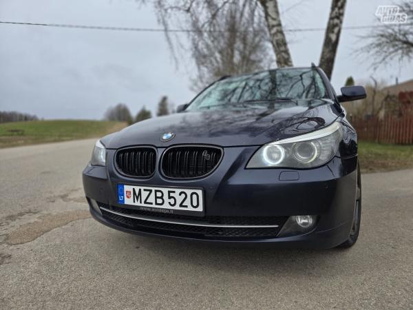 Blue BMW 520 2009 in Plunge, with an engine capacity of 2.00 L and mileage of 560 thousand km for 3000 €, photo 3 on AUTOMOTO.COM.LV