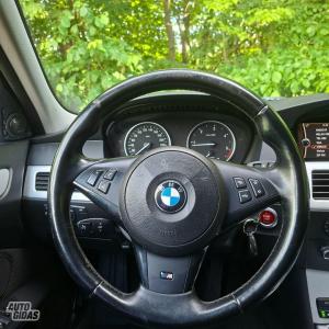 Blue BMW 520 2009 in Kaunas, with an engine capacity of 2.00 L and mileage of 350 thousand km for 4499 €, photo 16 on AUTOMOTO.COM.LV