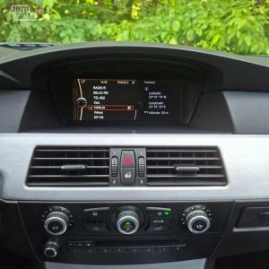 Blue BMW 520 2009 in Kaunas, with an engine capacity of 2.00 L and mileage of 350 thousand km for 4499 €, photo 18 on AUTOMOTO.COM.LV