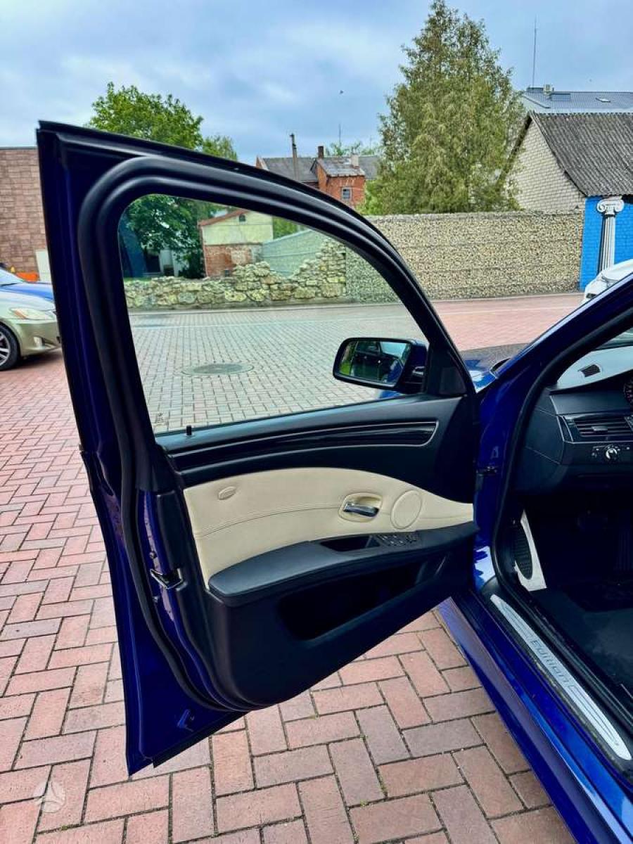 Blue BMW 520 2009 in Marijampole, with an engine capacity of 2.00 L and mileage of 295 thousand km for 4999 €, photo 11 on AUTOMOTO.COM.LV