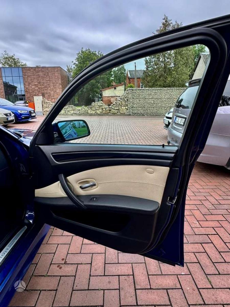 Blue BMW 520 2009 in Marijampole, with an engine capacity of 2.00 L and mileage of 295 thousand km for 4999 €, photo 20 on AUTOMOTO.COM.LV