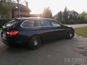 Blue BMW 520 2010 in Riga, with an engine capacity of 2.00 L and mileage of 613 thousand km for 5890 €, photo 2 on AUTOMOTO.COM.LV