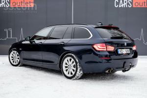 Blue BMW 520 2010 in Riga, with an engine capacity of 2.00 L and mileage of 374 thousand km for 9990 €, photo 6 on AUTOMOTO.COM.LV