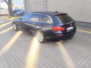 Blue BMW 520 2010 in Riga, with an engine capacity of 2.00 L and mileage of 303 thousand km for 6850 €, photo 6 on AUTOMOTO.COM.LV