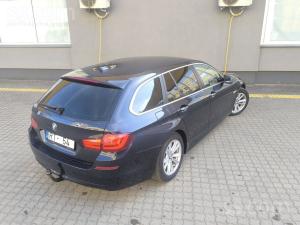 Blue BMW 520 2010 in Riga, with an engine capacity of 2.00 L and mileage of 303 thousand km for 6850 €, photo 8 on AUTOMOTO.COM.LV