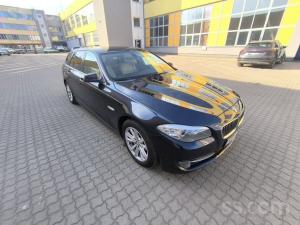 Blue BMW 520 2010 in Riga, with an engine capacity of 2.00 L and mileage of 303 thousand km for 6850 €, photo 14 on AUTOMOTO.COM.LV