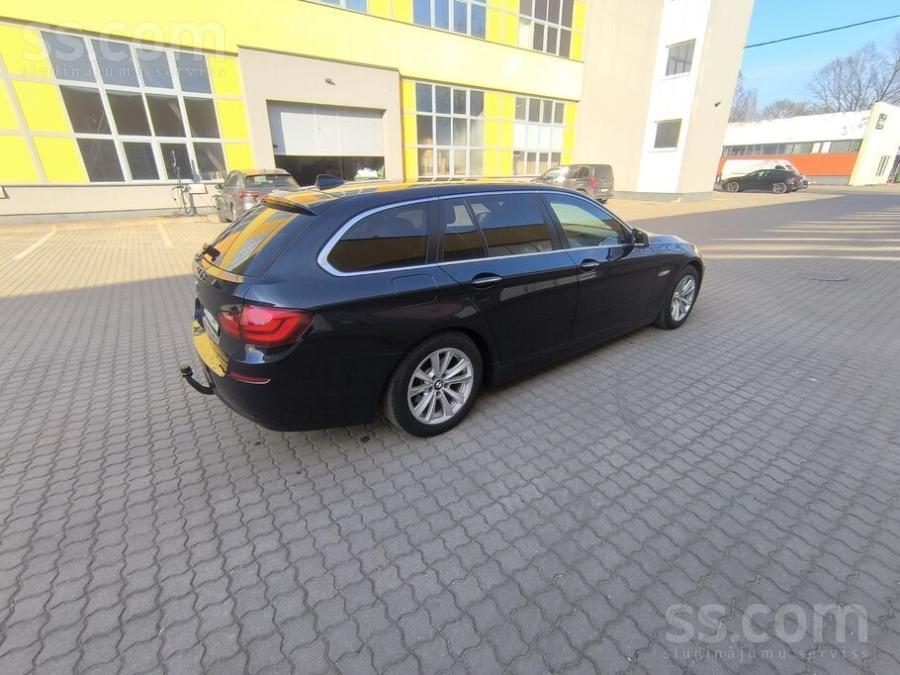 Blue BMW 520 2010 in Riga, with an engine capacity of 2.00 L and mileage of 303 thousand km for 6850 €, photo 23 on AUTOMOTO.COM.LV
