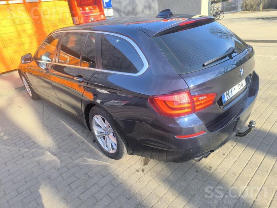 Blue BMW 520 2010 in Riga, with an engine capacity of 2.00 L and mileage of 303 thousand km for 6850 €, photo 30 on AUTOMOTO.COM.LV