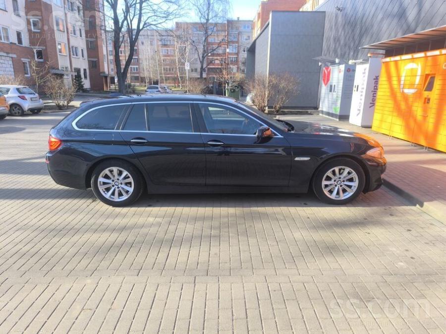 Blue BMW 520 2010 in Riga, with an engine capacity of 2.00 L and mileage of 303 thousand km for 6850 €, photo 31 on AUTOMOTO.COM.LV